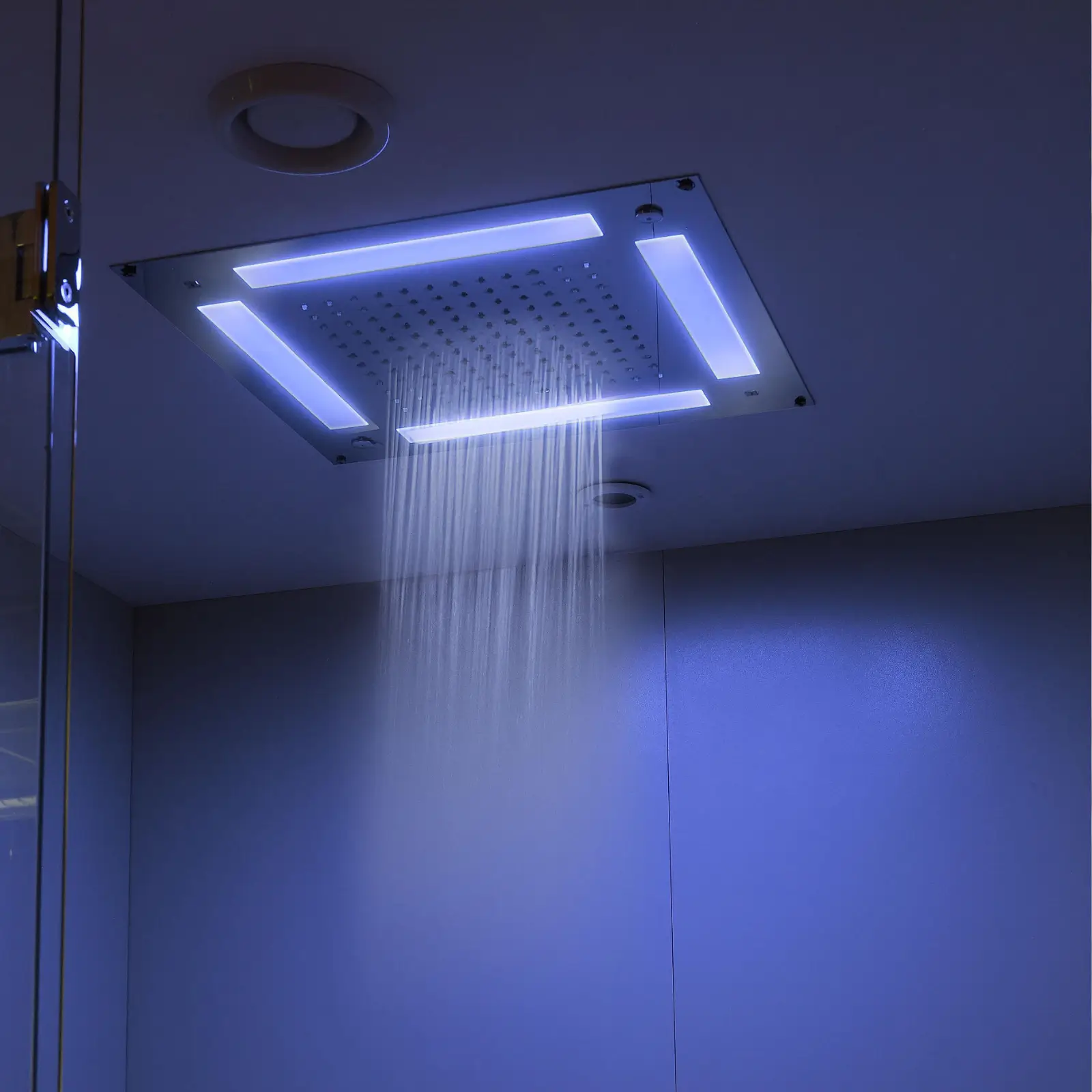 Experience Showers for Spa & Wellness Centers | APW Pools USA